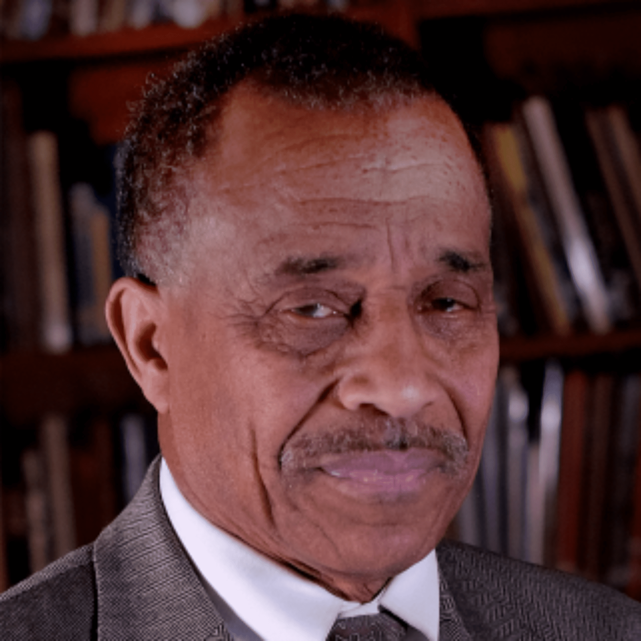 Meet the Trustees - Lyman Allyn Art Museum